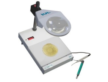 Counting Colonies: Manually Colony Counting vs. Using a Colony Counter ...